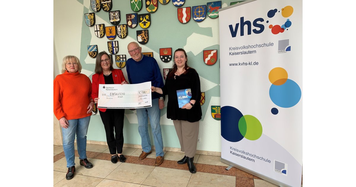 Förderkreis überreicht Spendenscheck an KVHS | homepage